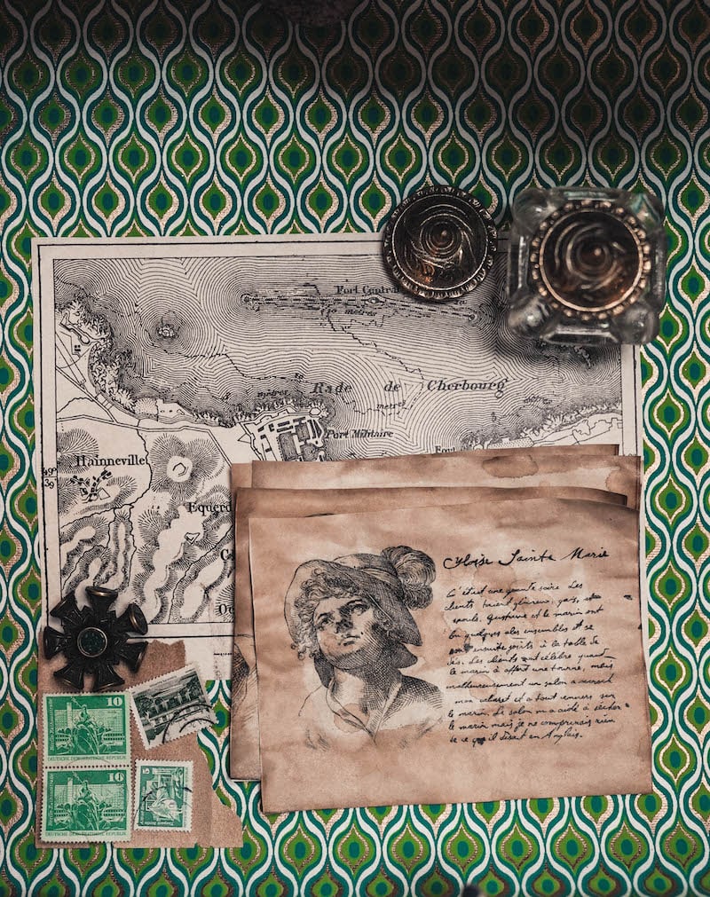 Society of Curiosities - Mysterious Map Heist [Hivemind Review] - Room ...