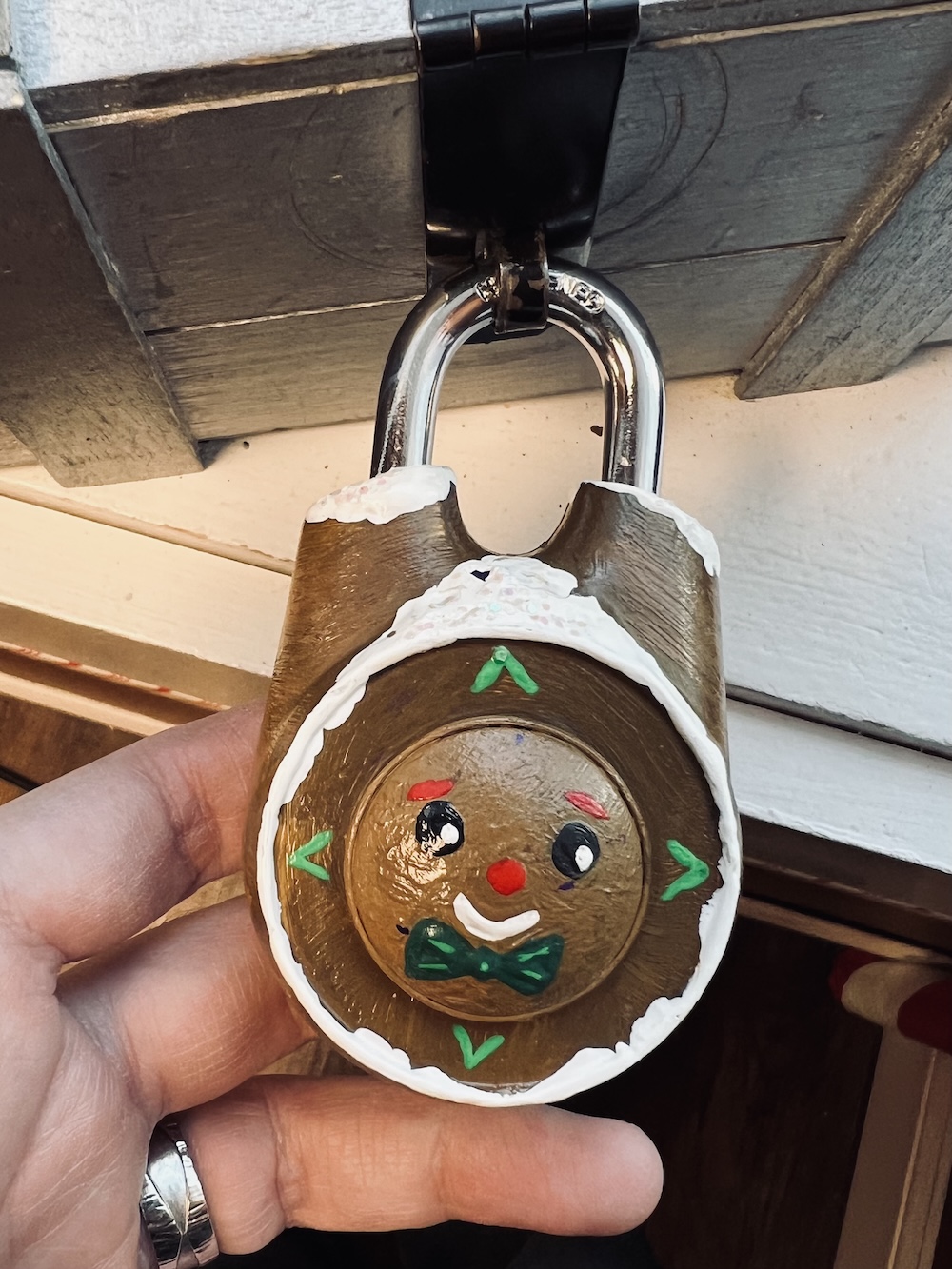 upside-down-gingerbread-direction-lock - Room Escape Artist